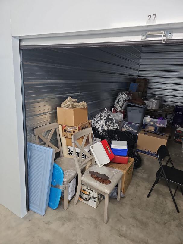 Storage Unit Auction in Decatur, AL at OneGuard Self Storage- Decatur ...