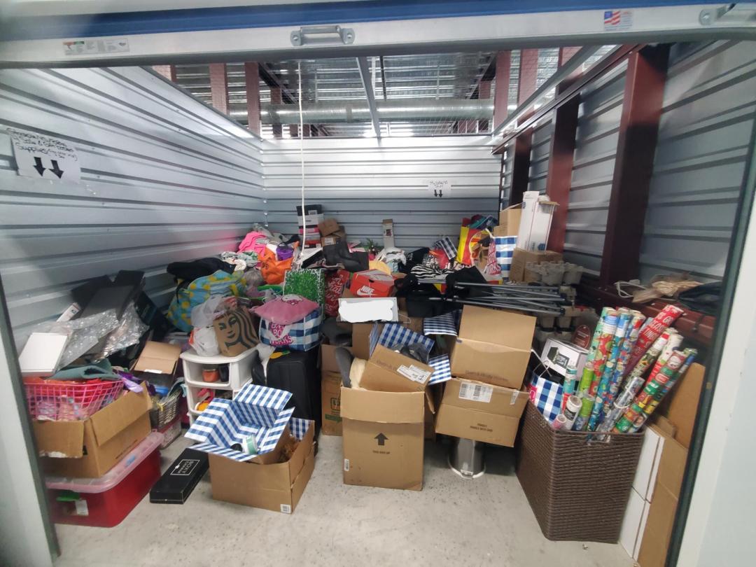 Storage Unit Auction in Orlando, FL at Morningstar of Florida Mall ends ...