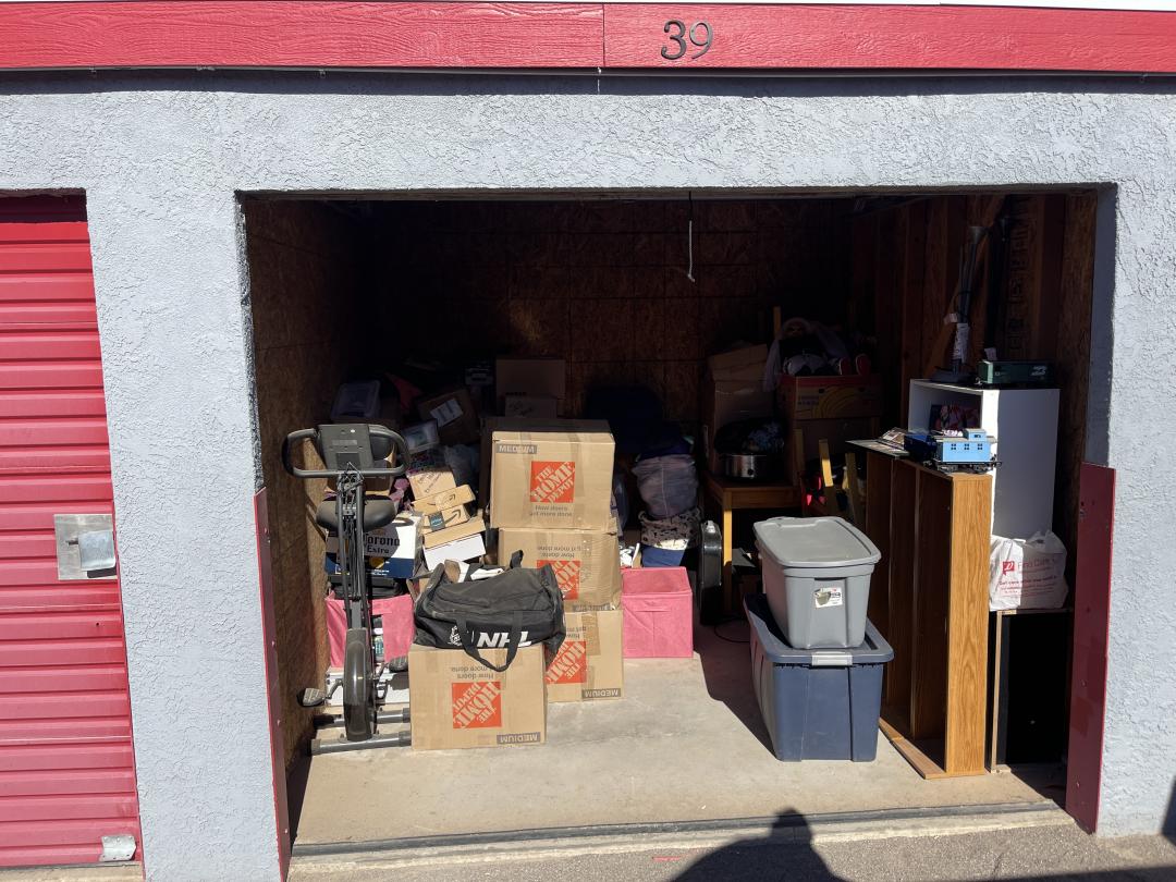 Storage Unit Auction in Bullhead City, AZ at Mohave Storage 1129 ...