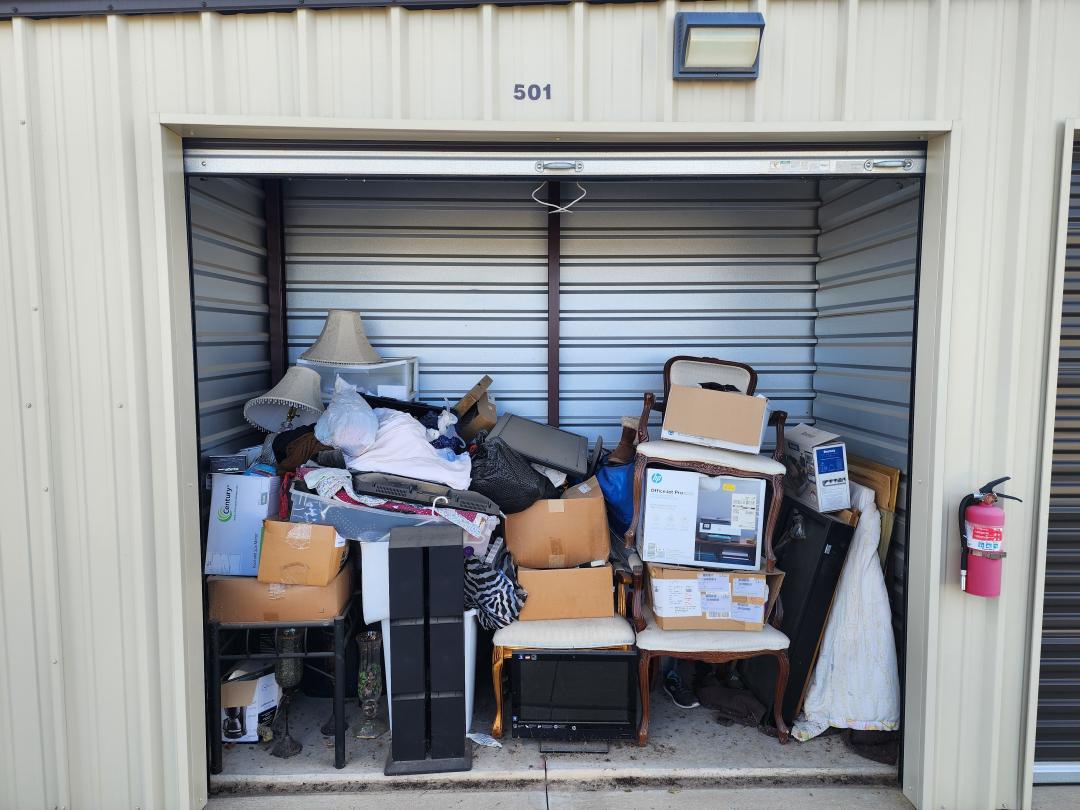 Storage Unit Auction in Forney, TX at Storage Solutions of Forney ends ...