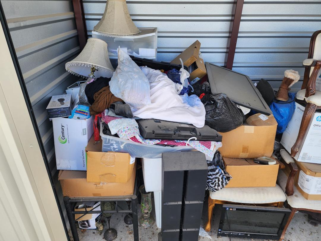 Storage Unit Auction in Forney, TX at Storage Solutions of Forney ends ...