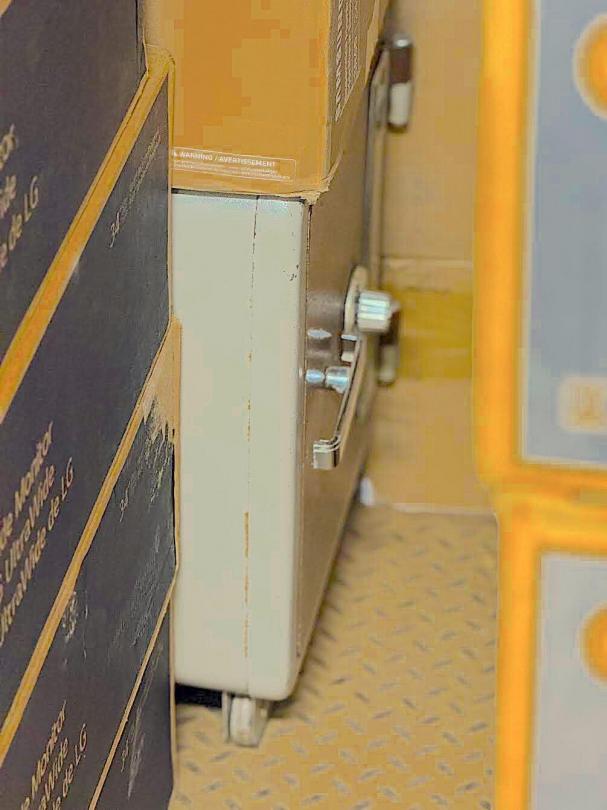 Storage Unit Auction in Chicago, IL at Mayflower Storage - Jefferson ...