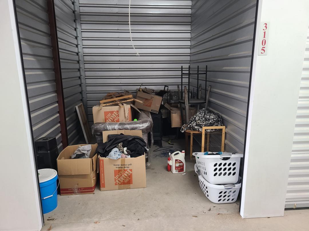 Storage Unit Auction in New Braunfels, TX at New Braunfels Storage ends ...
