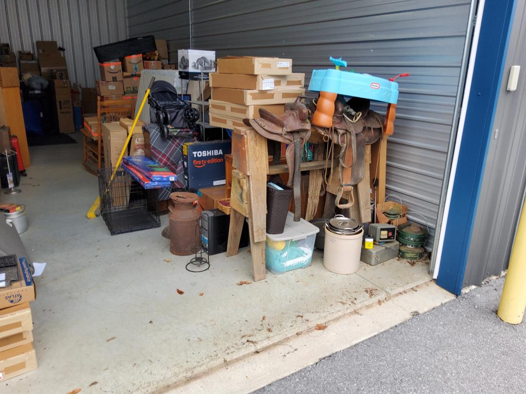 Storage Unit Auction in Rogers, AR at SpareBox Storage 0099 ends on ...