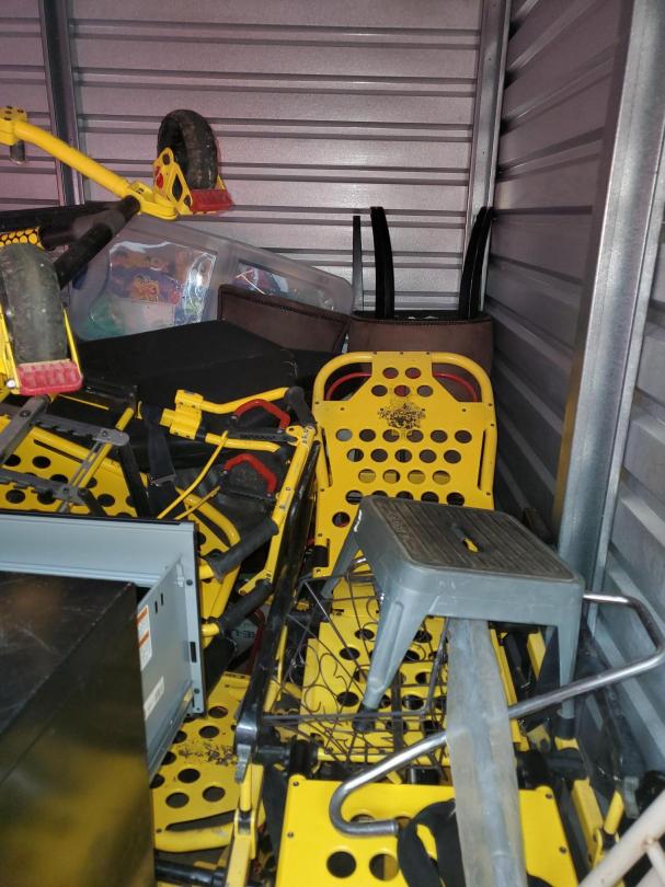 Storage Unit Auction in Athens, GA at 37 - UHaul of West Athens ends on ...