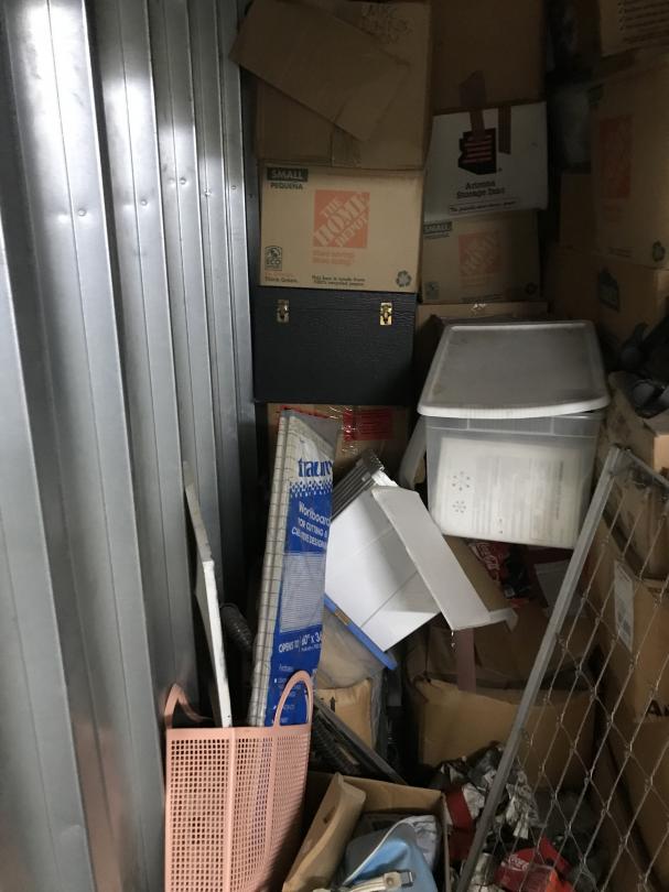 Storage Unit Auction in Tempe, AZ at Arizona Storage Inns-Campus ends ...