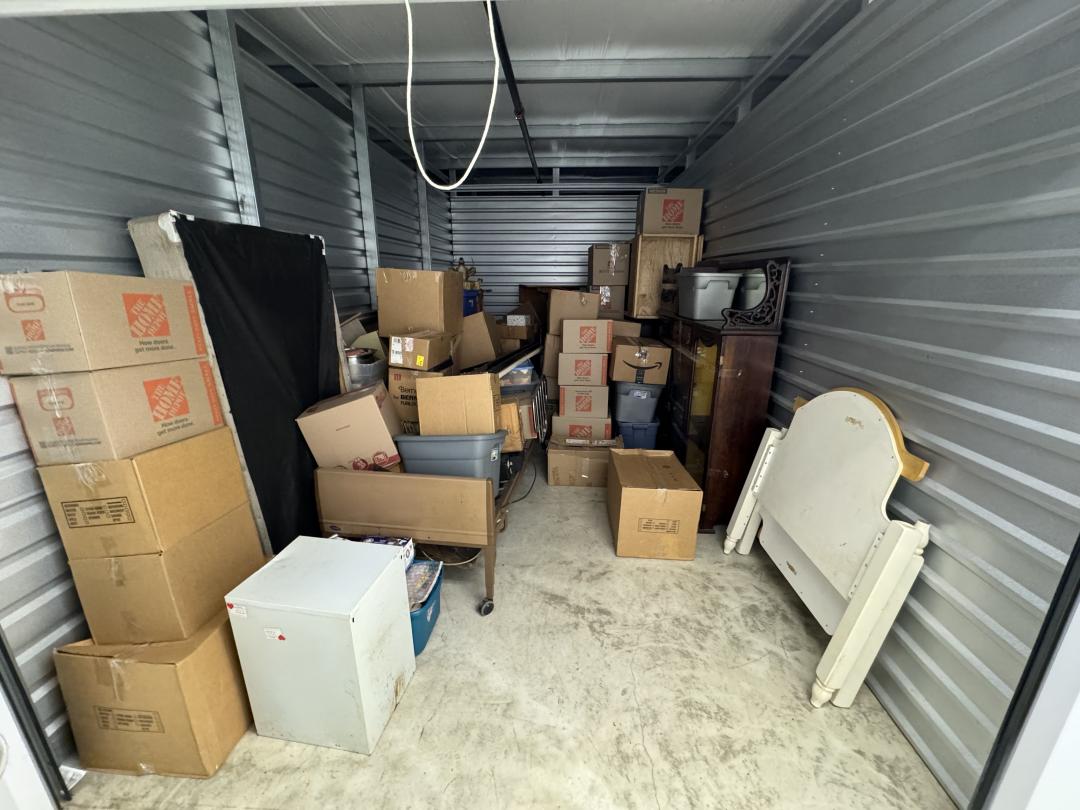 Storage Unit Auction in Hernando, MS at Hernando Self Storage ends on ...