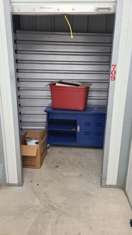 Storage Unit Auction in Haverstraw, NY at Low Tor Storage ends on 16th ...
