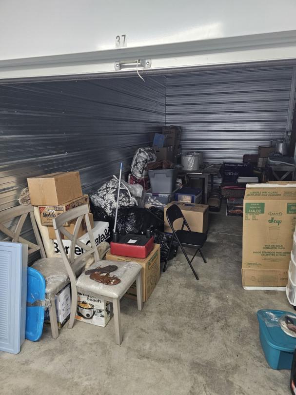 Storage Unit Auction in Decatur, AL at OneGuard Self Storage- Decatur ...
