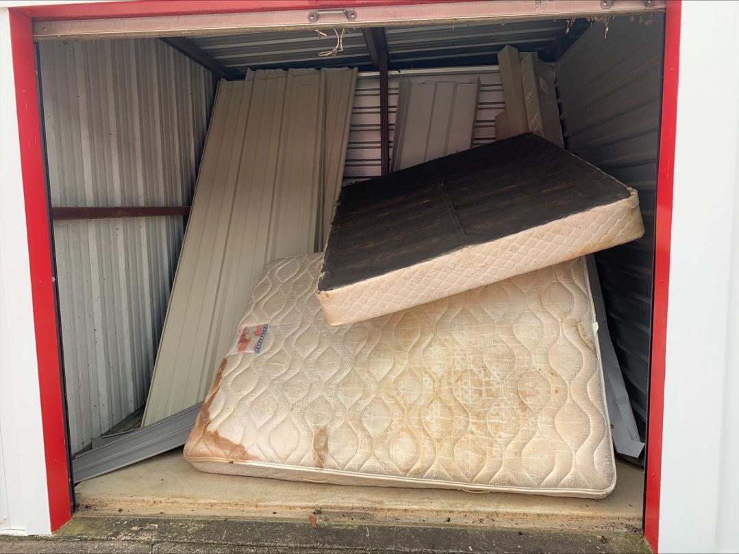 Storage Unit Auction in Jasper, AL at USA Storage Center's - Jasper ...