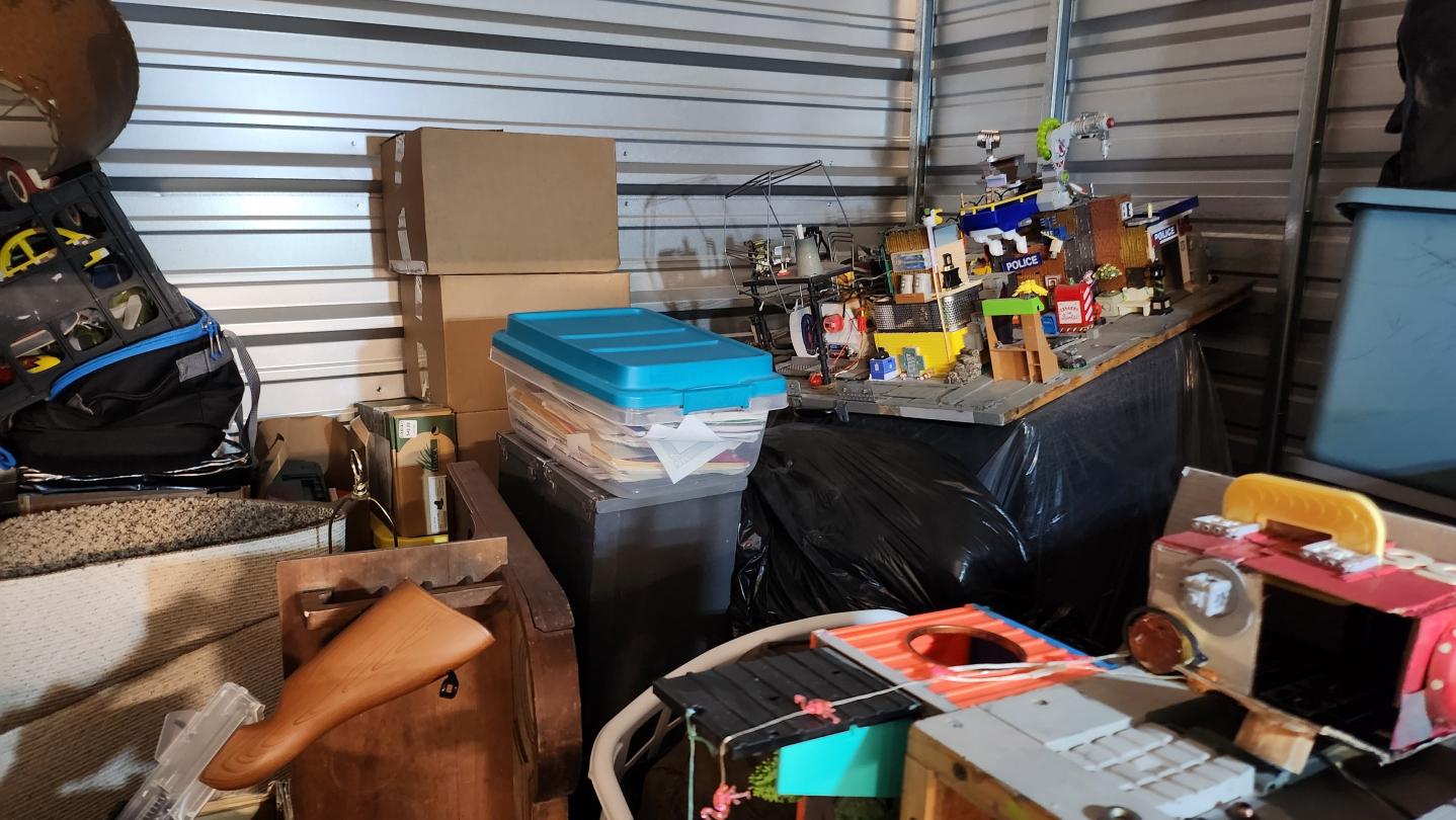 Storage Unit Auction in Springfield, OR at U-Store Self Storage ...