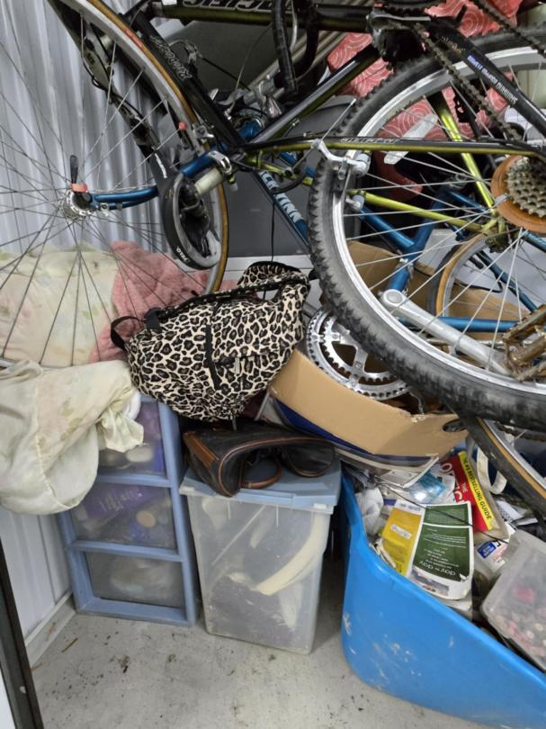 Storage Unit Auction in Lake Charles, LA at Moss Bluff Storage ends on ...