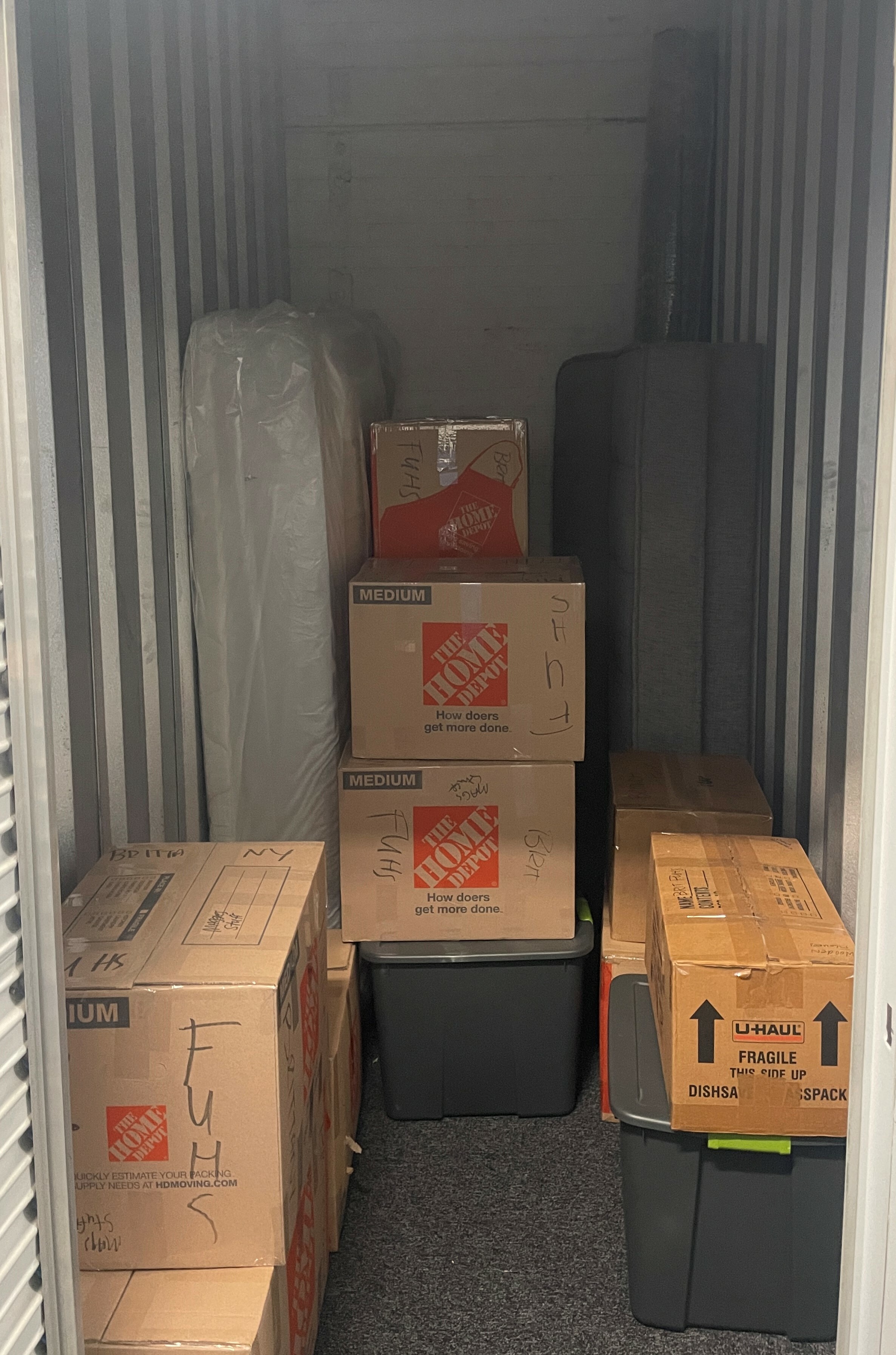 Storage Unit Auction in Pittsburgh, PA at Guardian Storage - Shadyside ...