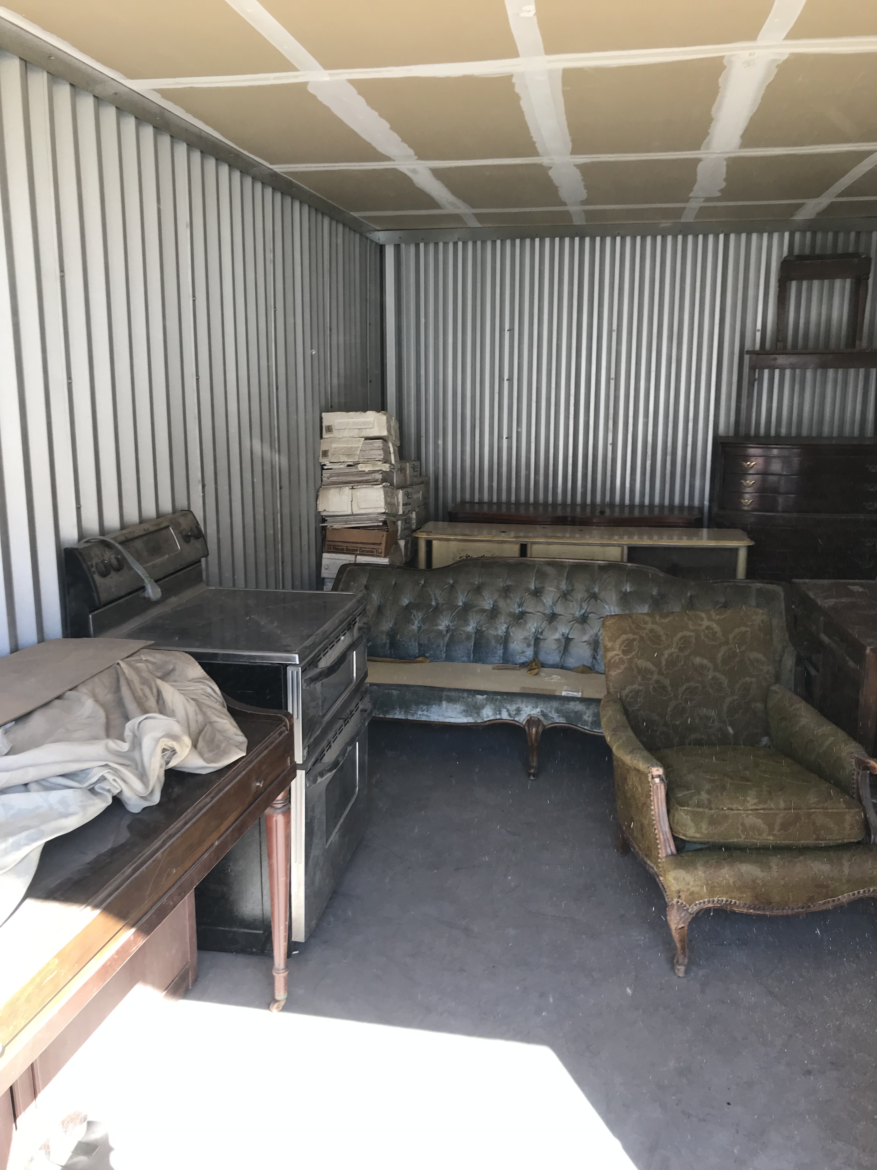 Storage Unit Auction in Phoenix, AZ at Arizona Storage Inns-5th ave ...