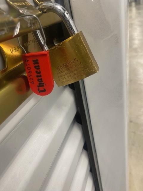 Storage Unit Auction in Baton Rouge, LA at Storage Max - Baton Rouge ...