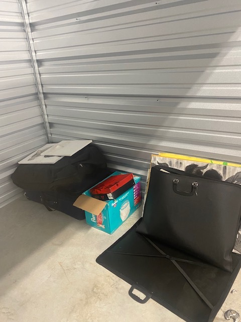 Storage Unit Auction in Baton Rouge, LA at Storage Max - Baton Rouge ...