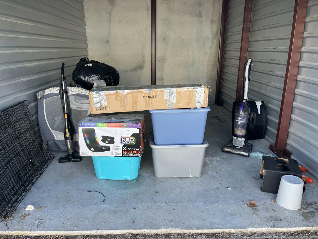 Storage Unit Auction in Tulsa, OK at Easy Stop Storage - Tulsa South ...