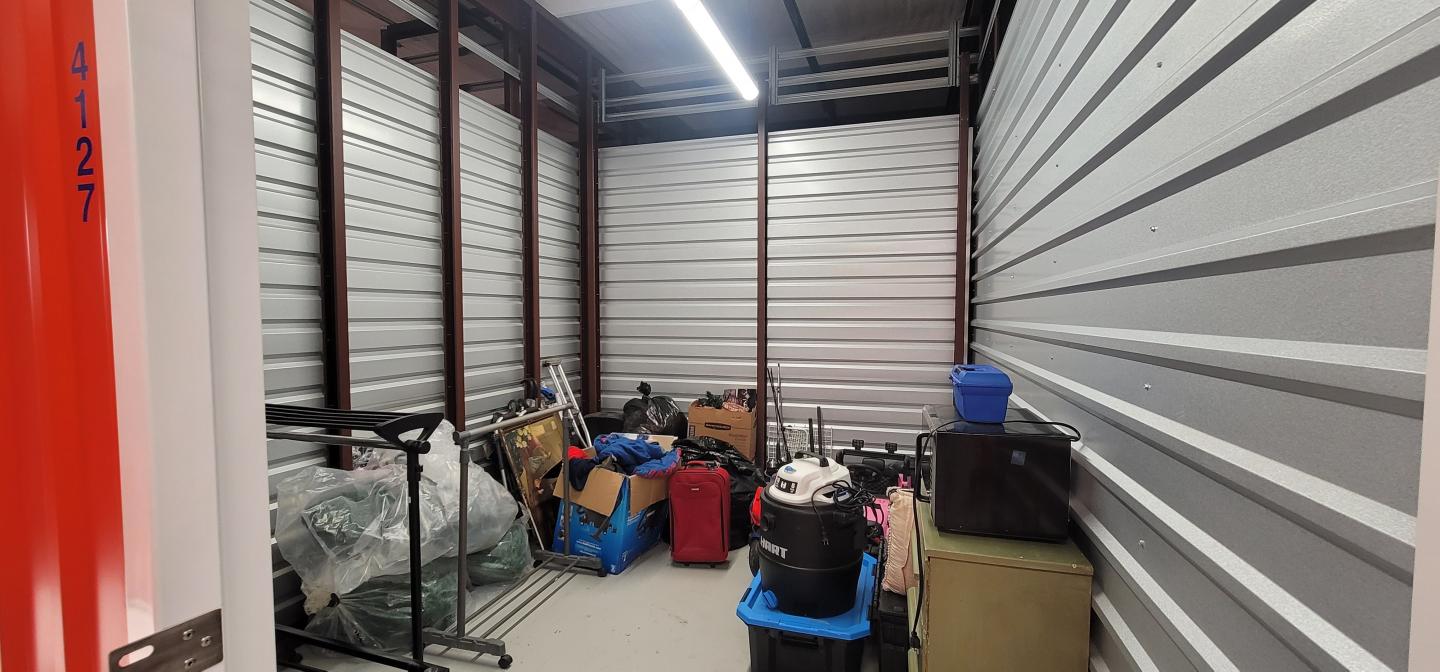 Storage Unit Auction in Baton Rouge, LA at Dependable Storage - Baton ...