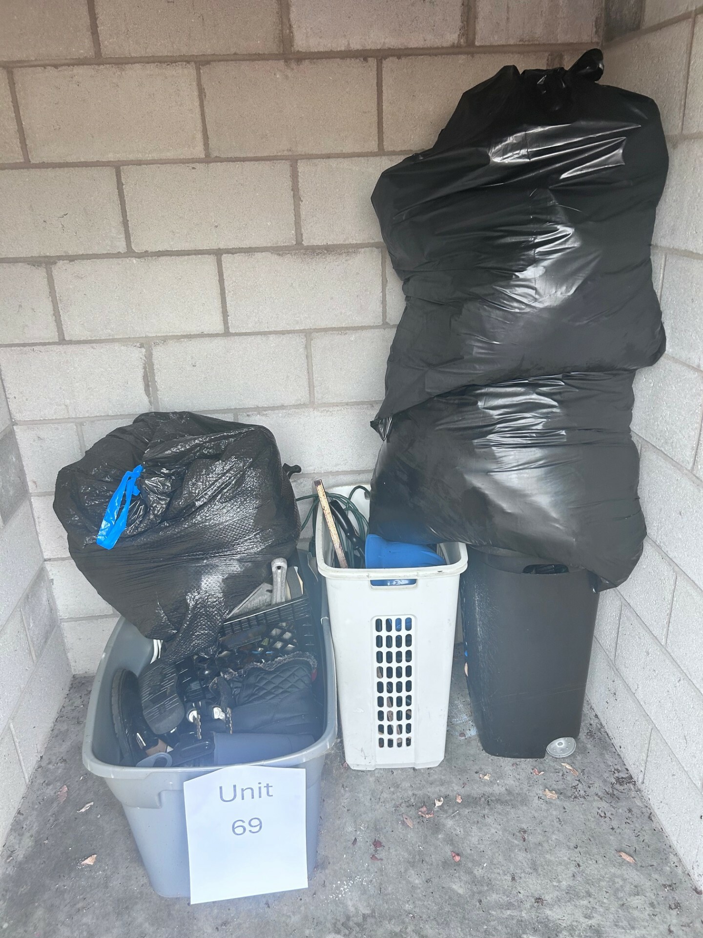 Storage Unit Auction in Goldsboro, NC at Tri Star Storage - G'Boro ends ...