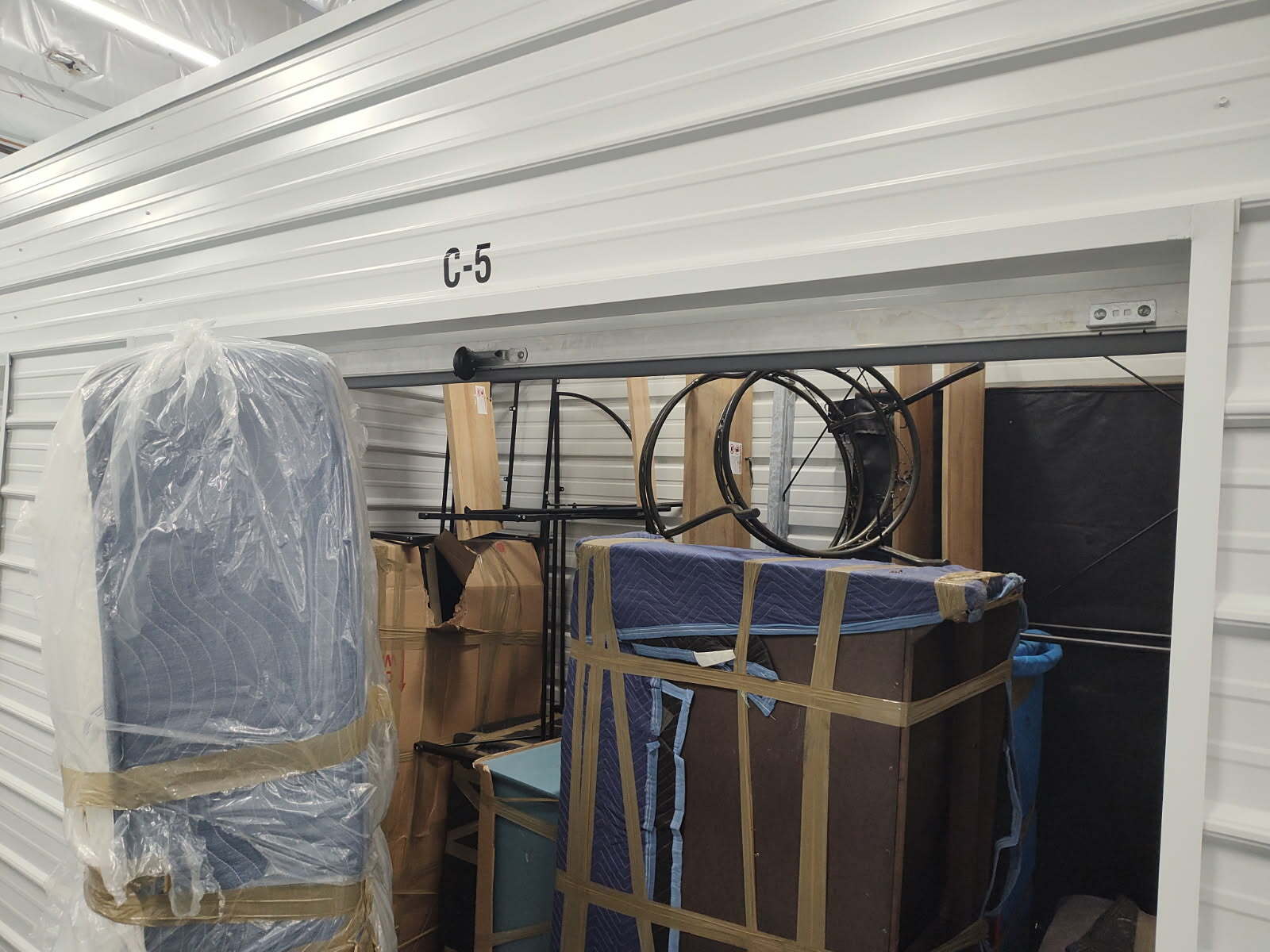 Storage Unit Auction in Gulfport, MS at Forward Storage Gulfport ends on 2nd March, 2025 12:00 PM