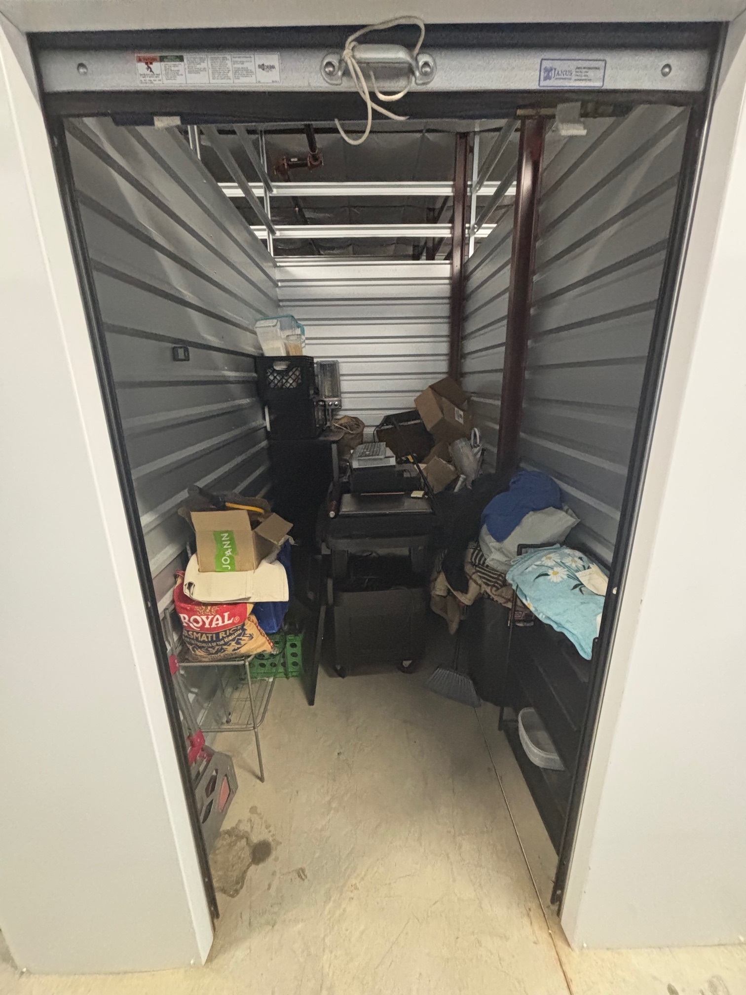 Storage Unit Auction in Knoxville, TN at Morningstar of Western ends on 8th April, 2025 11:00 AM