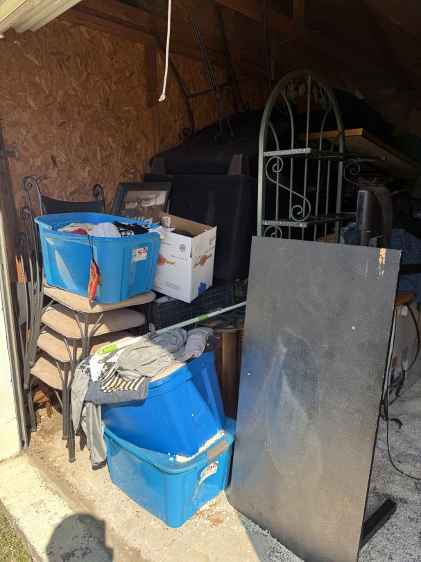 Storage Unit Auction in North Little Rock, AR at North Little Rock ...