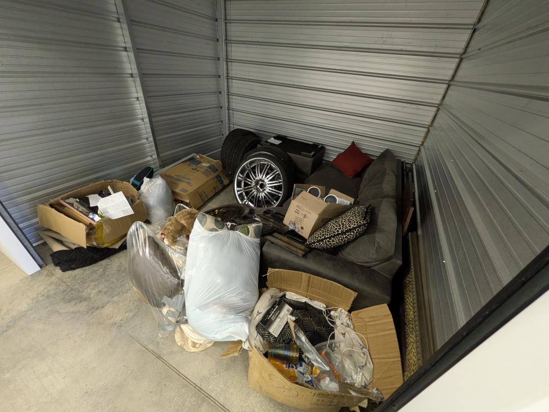 Storage Unit Auction in Decatur, AL at OneGuard Self Storage- Decatur ...