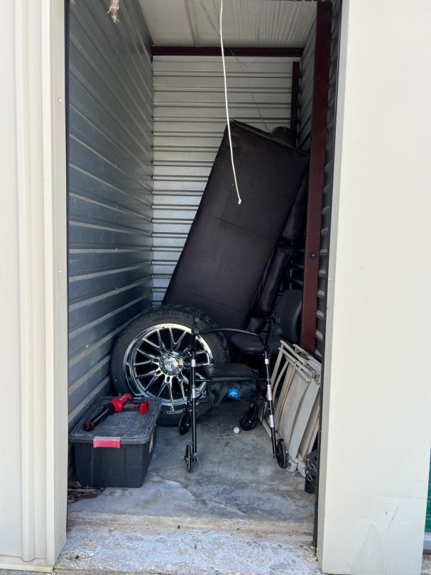 Storage Unit Auction in Lafayette, LA at Amazing Storage ends on 24th ...