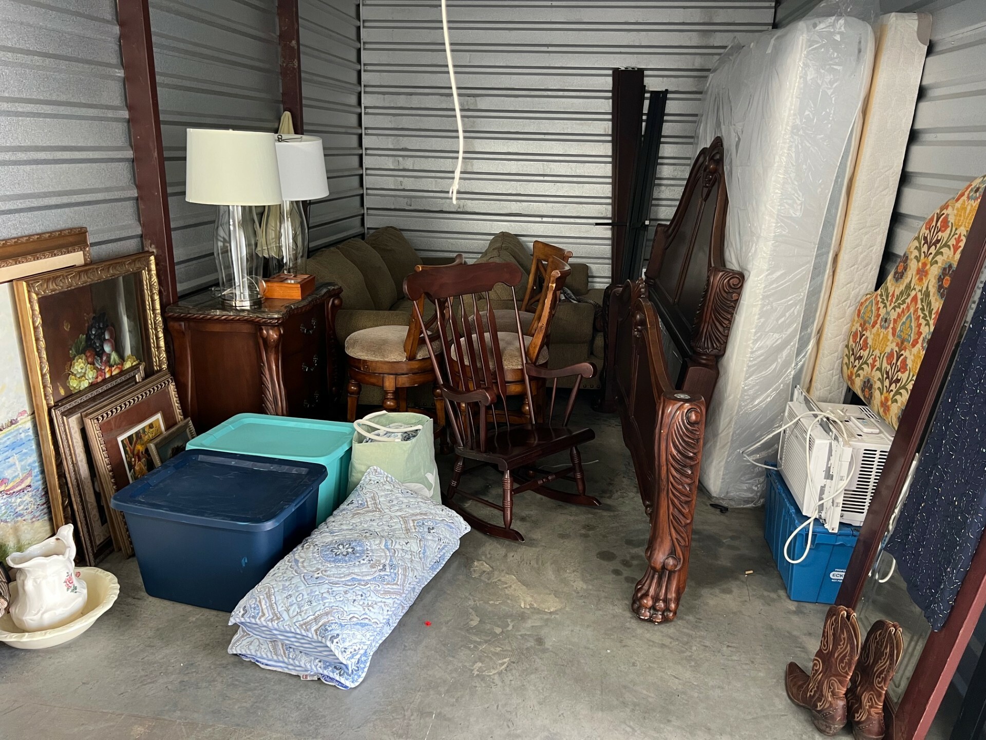 Storage Unit Auction in Lafayette, LA at Amazing Storage ends on 24th ...