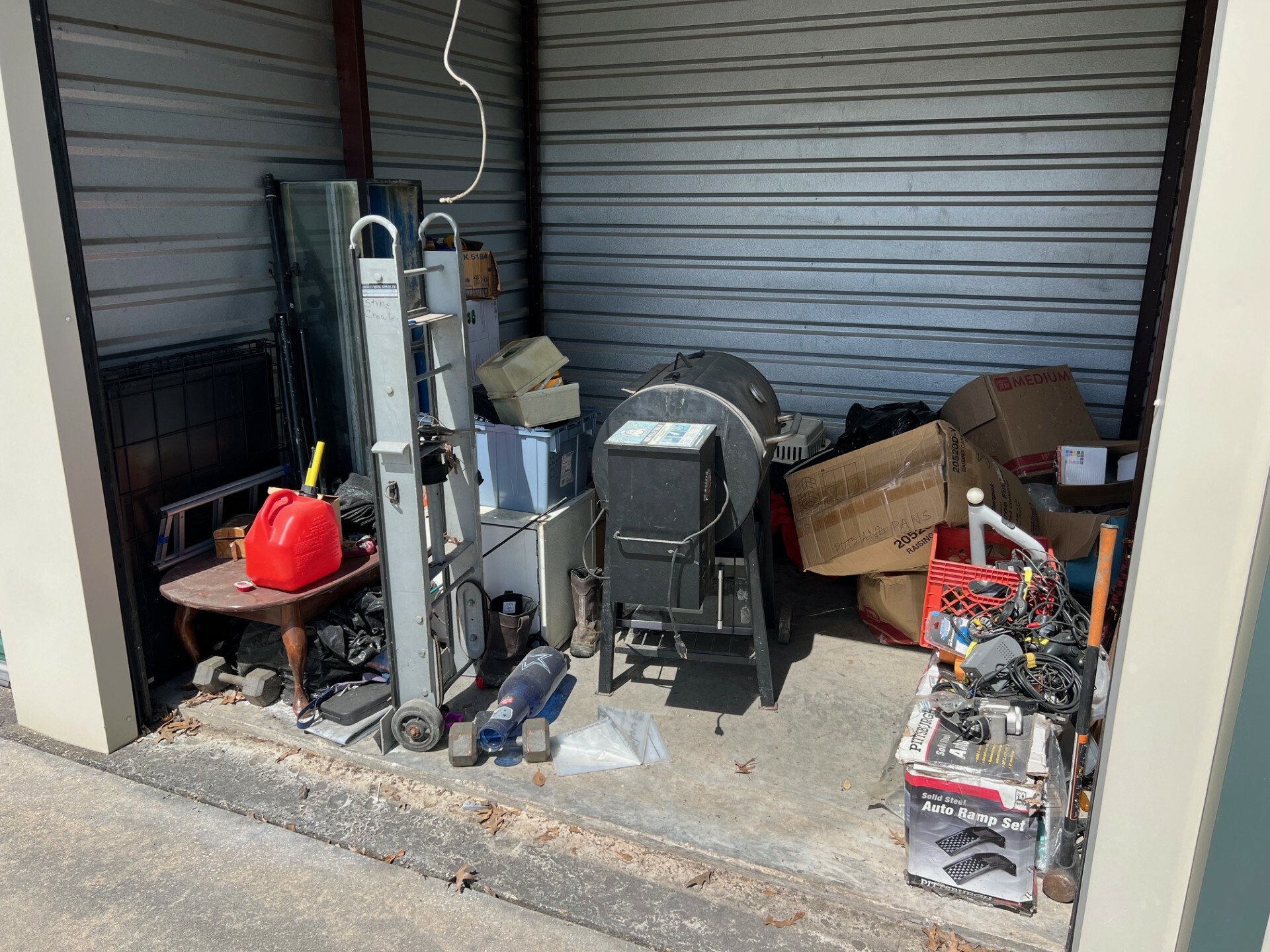 Storage Unit Auction in Lafayette, LA at Amazing Storage ends on 24th ...