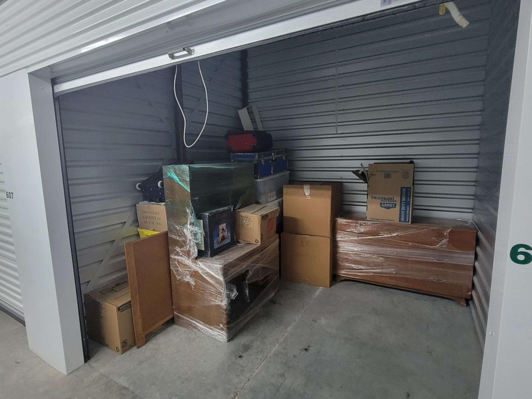 Storage Unit Auction in Houston, TX at Morningstar of Greenhouse ends ...