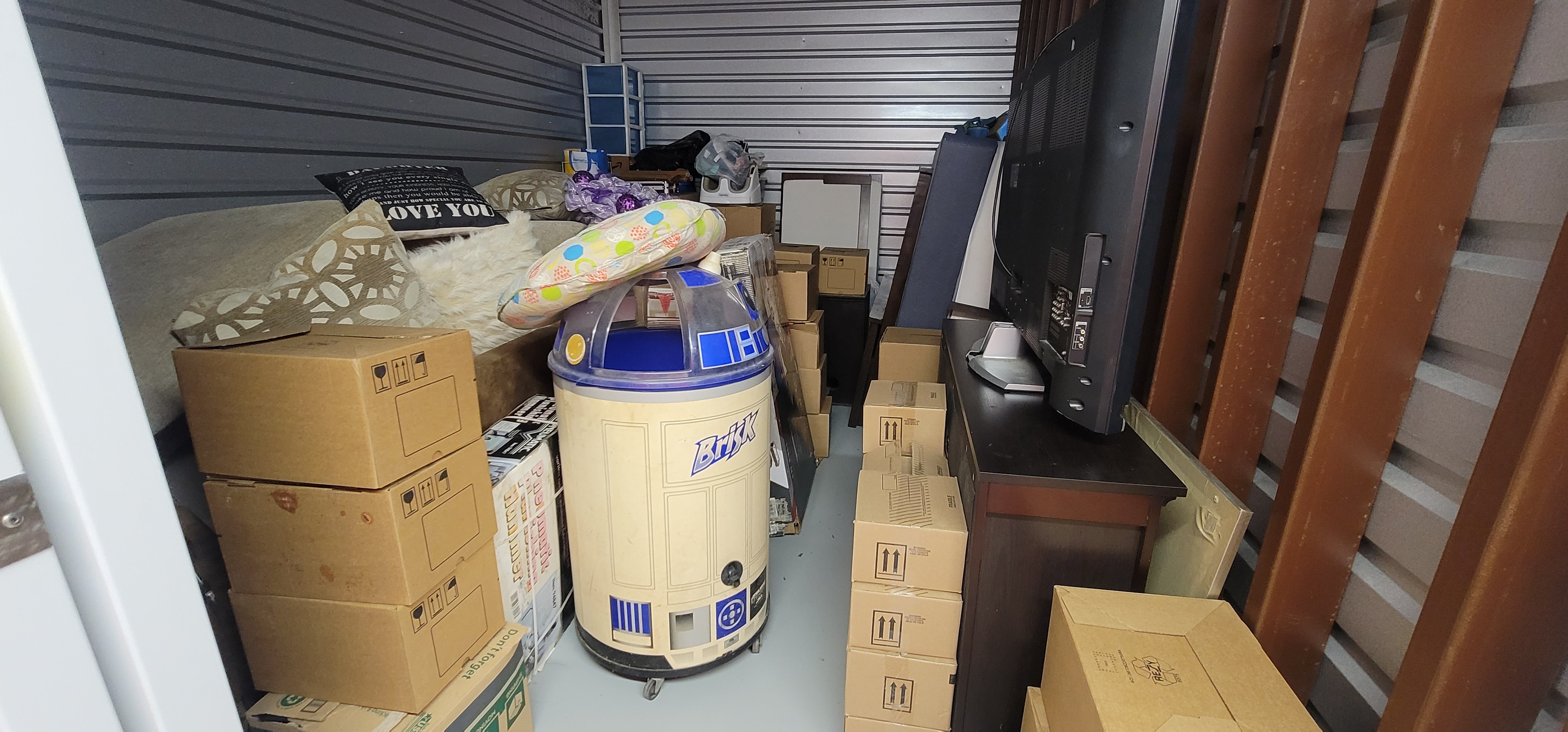 Storage Unit Auction in Baton Rouge, LA at Dependable Storage - Baton ...