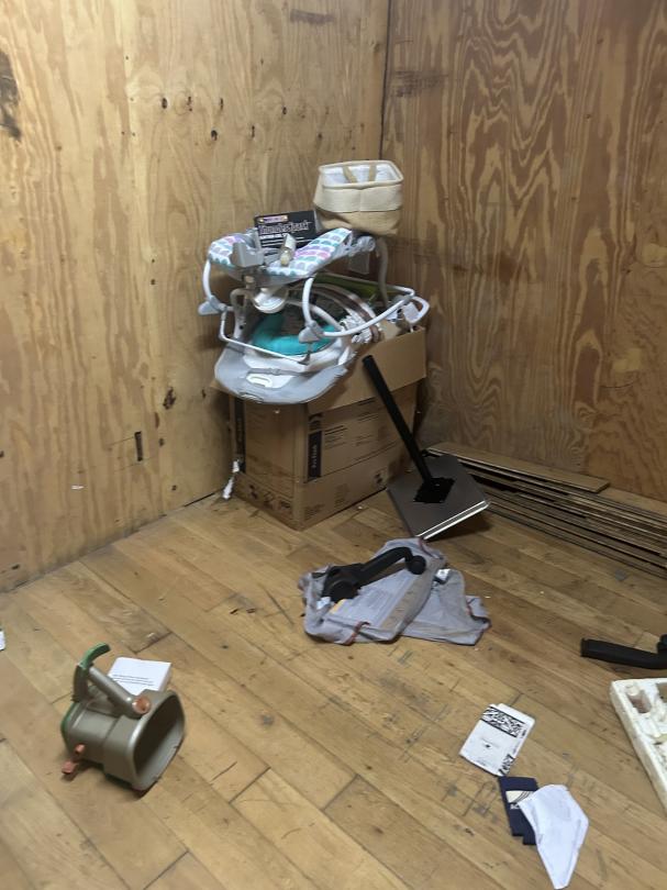 Storage Unit Auction in Lake Charles, LA at Southwest Ministorage Moss ...