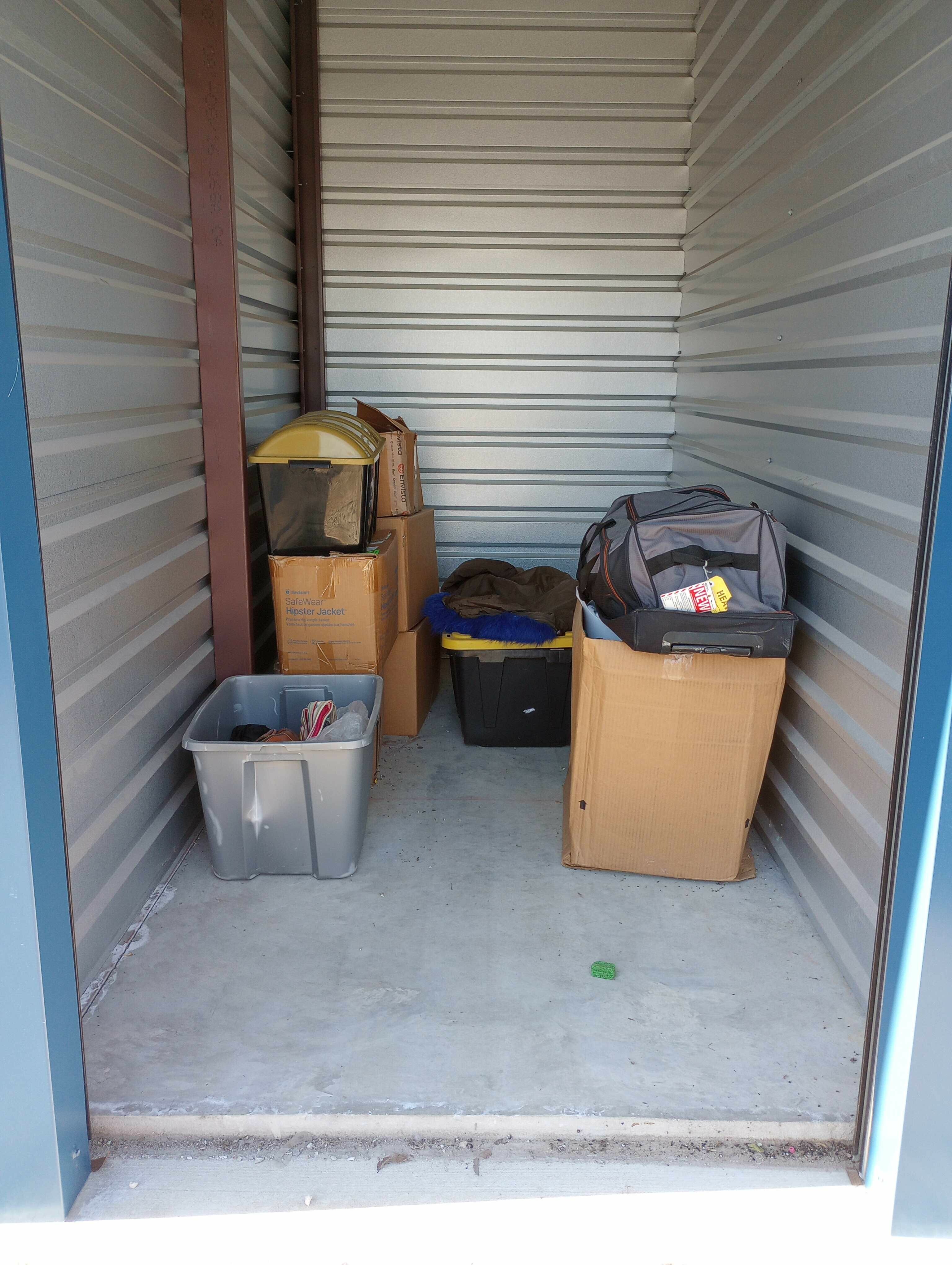 Storage Unit Auction in Tulsa, OK at Tulsa Storage Units & Parking ends ...