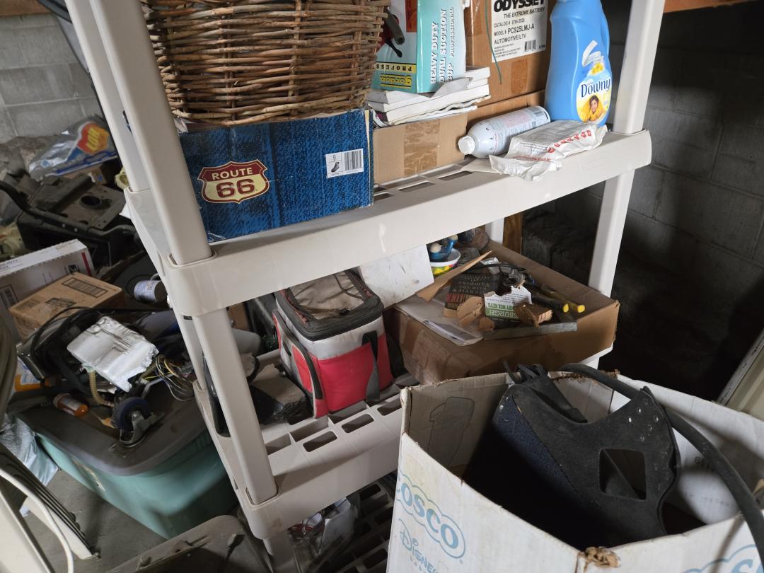 Storage Unit Auction in Clay Center , KS at Tiger Self Storage ends on ...