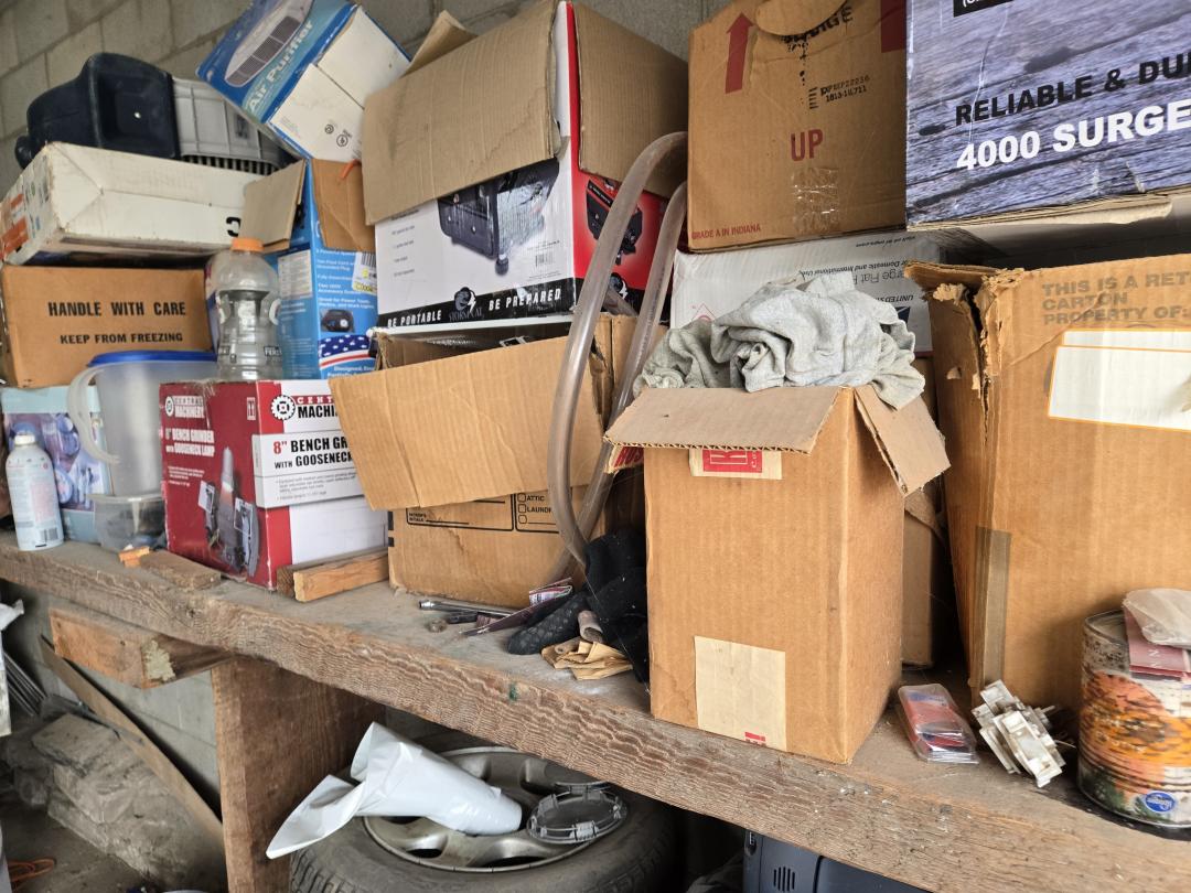 Storage Unit Auction in Clay Center , KS at Tiger Self Storage ends on ...