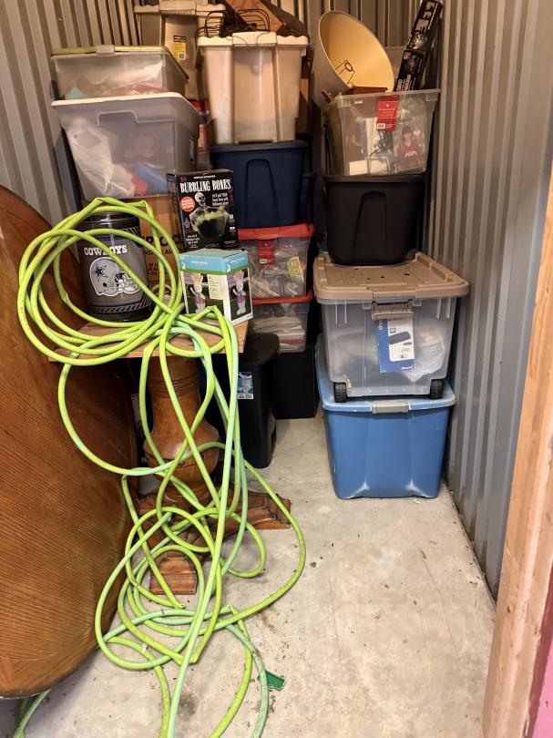 Storage Unit Auction in Tulsa, OK at Keyport Storage Peoria ends on ...