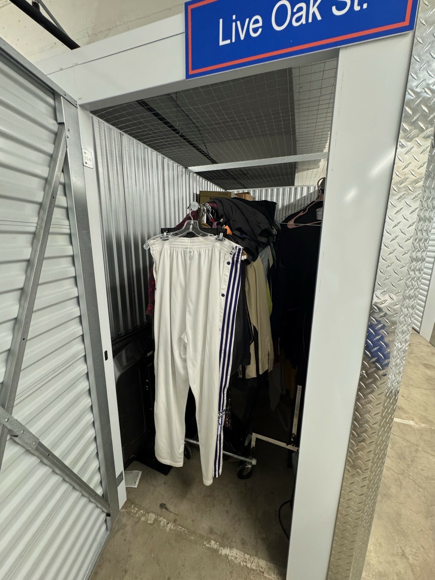 Storage Unit Auction in Houston, TX at Morningstar of Eado ends on 28th ...