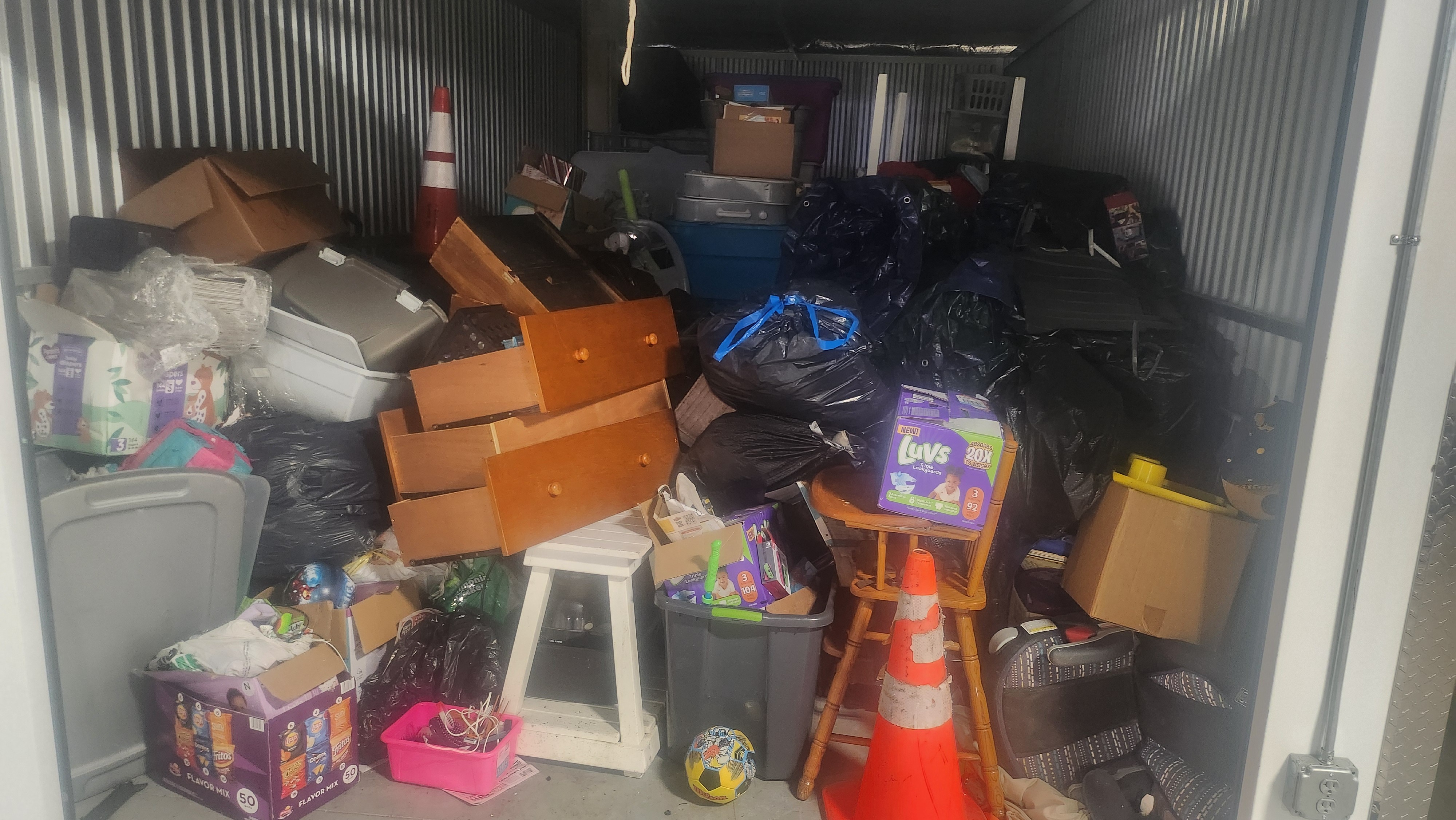 Storage Unit Auction in Toledo, OH at One Stop Toledo ends on 28th ...