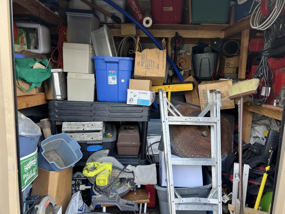 Storage Unit Auction in Renton, WA at U-Store Self Storage Renton ends ...