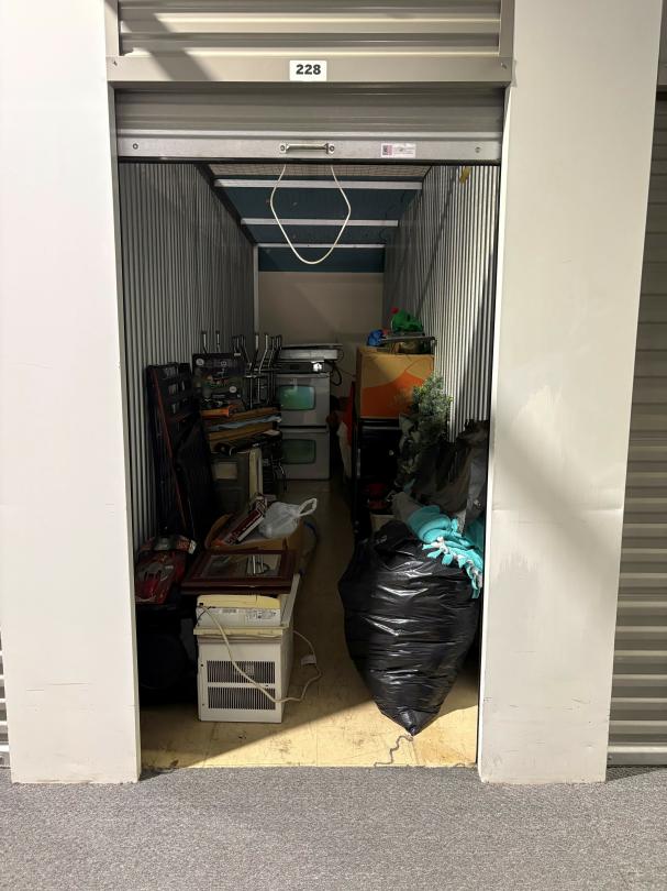 Storage Unit Auction in Hammond , LA at Creekside Self Storage ends on 28th April, 2025 10:00 AM