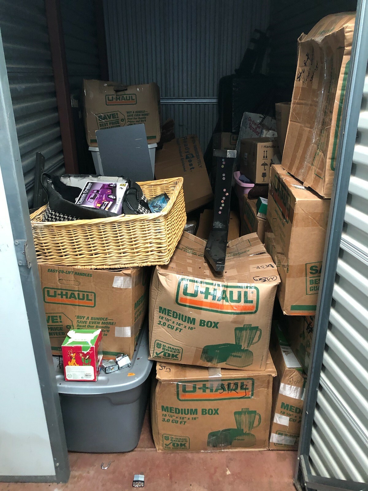 Storage Unit Auction in Media, PA at A STORAGE DEPOT - ASTON ends on ...