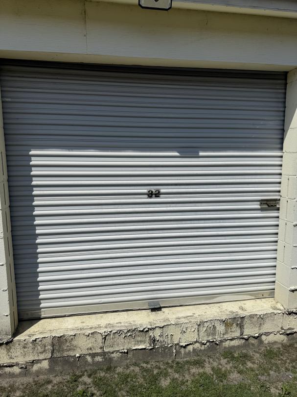 Storage Unit Auction in North Little Rock, AR at North Little Rock ...