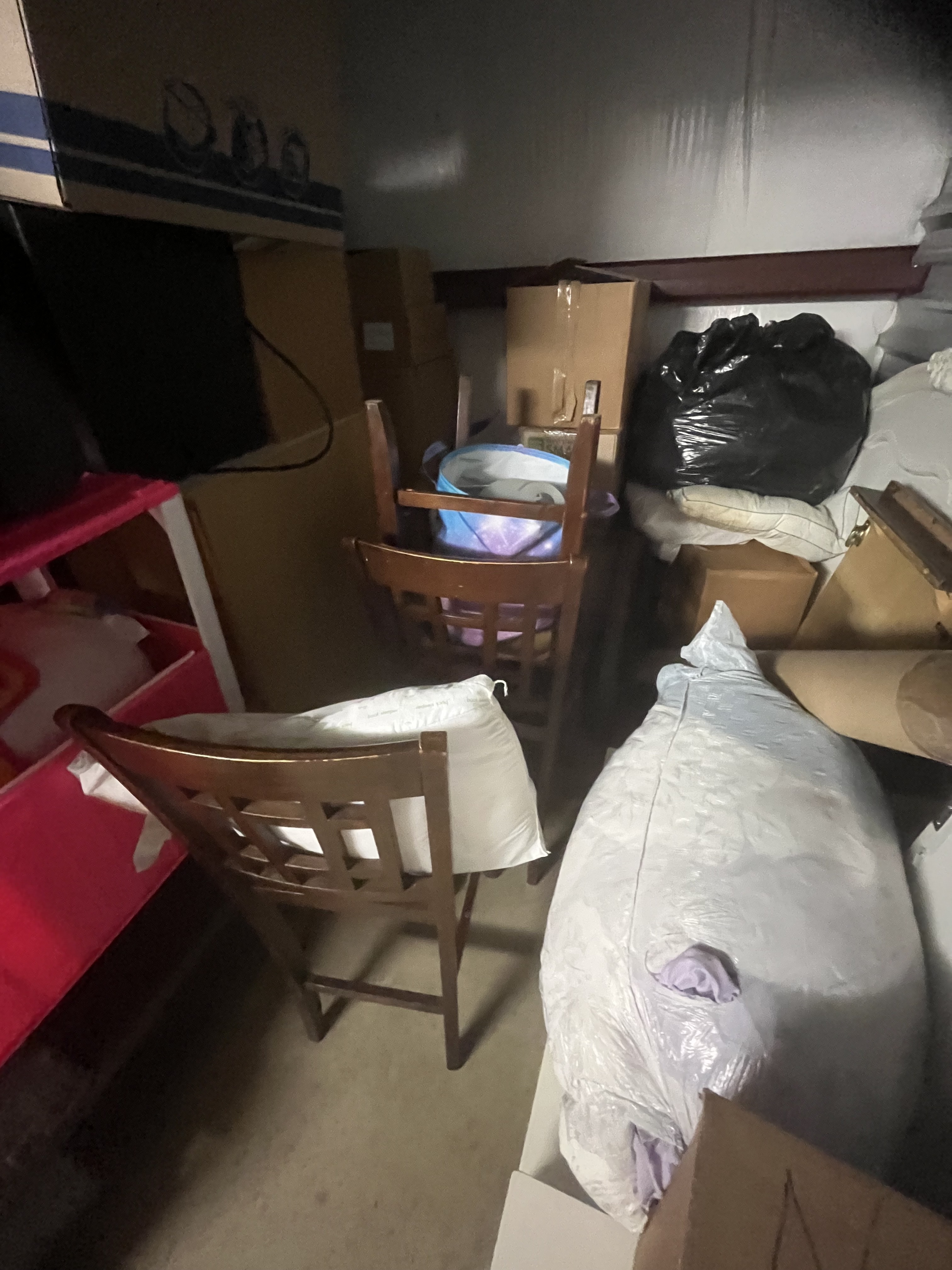 Storage Unit Auction in Tupelo , MS at Storage Max - Tupelo ends on ...