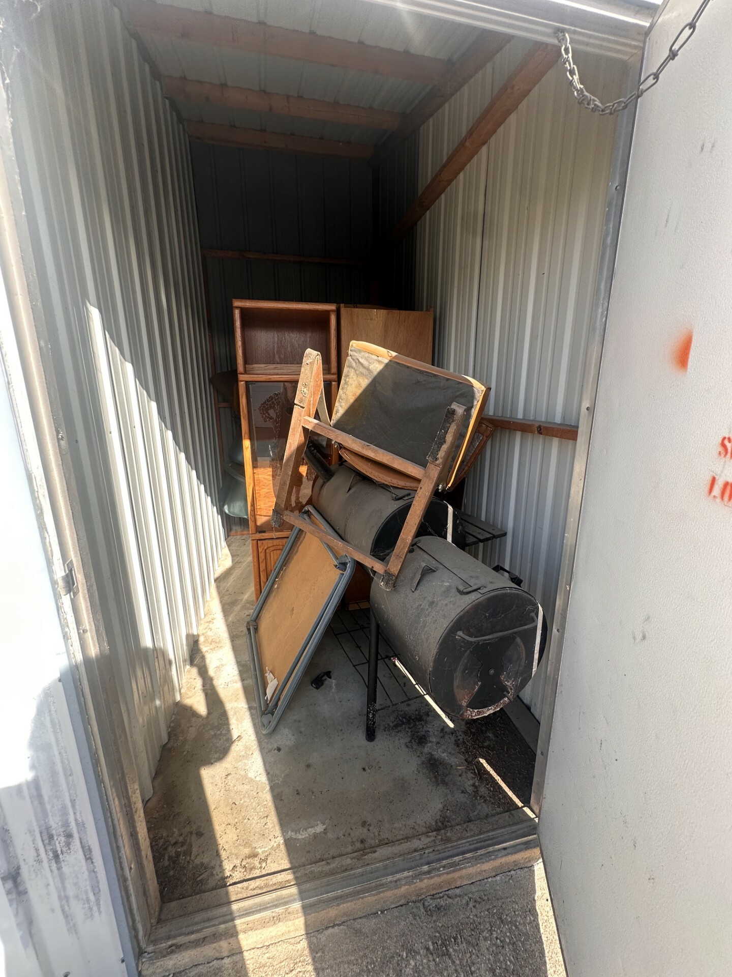 Storage Unit Auction in Independence, KS at Quality Mini Storage ends ...