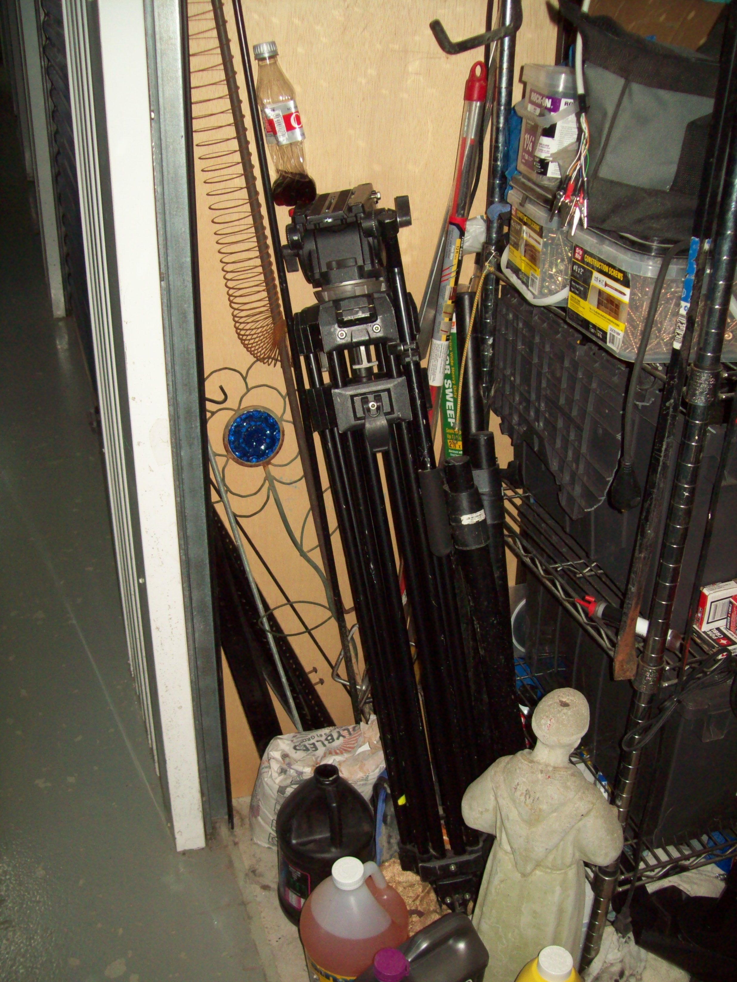 Storage Unit Auction in Arlington, VA at AAAA Self Storage - AR ends on ...