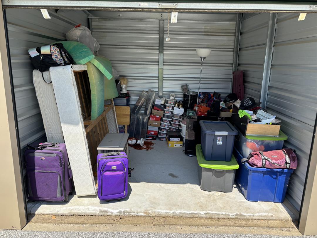 Storage Unit Auction in Belleville, IL at Advantage Self-Storage ...