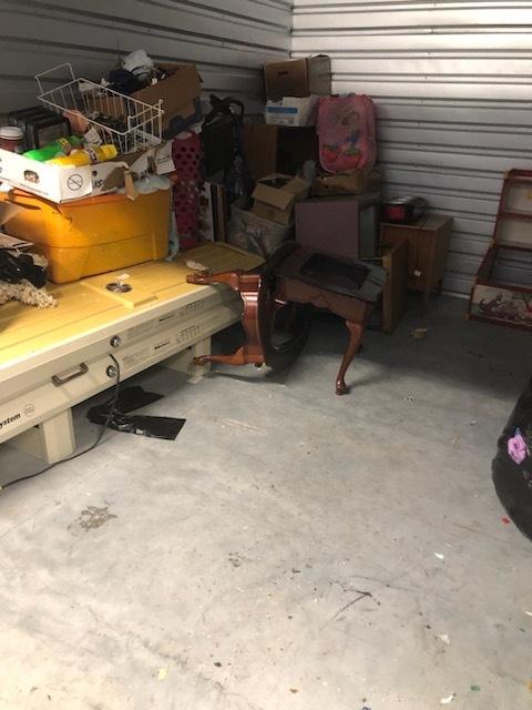 Storage Unit Auction in Middletown, DE at A STORAGE DEPOT - MIDDLETOWN ...