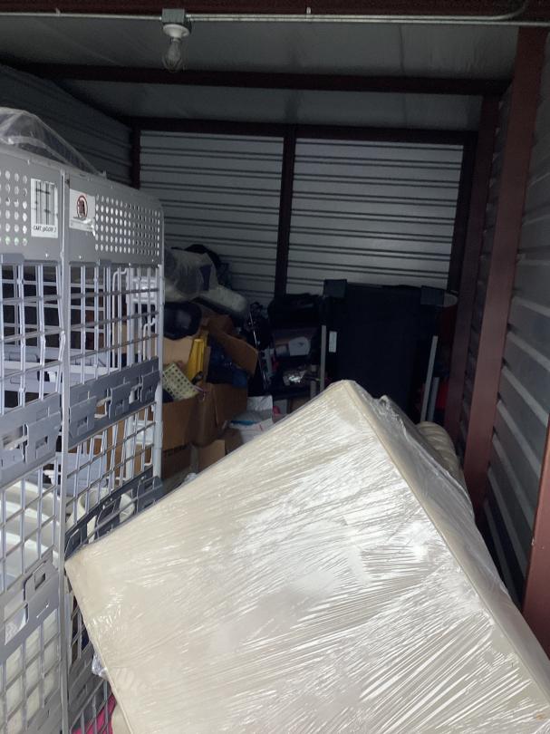 Storage Unit Auction in North Little Rock , AR at Absolute Storage of ...