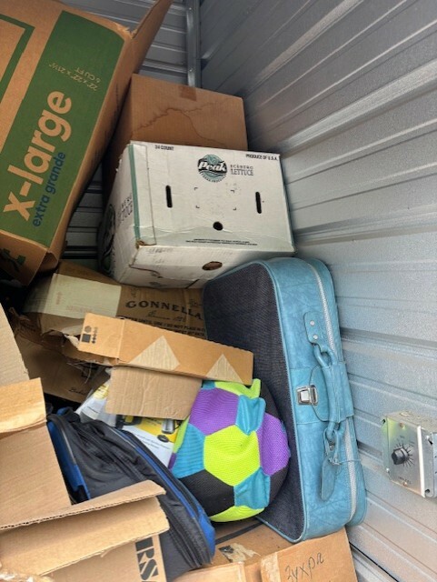 Storage Unit Auction in Rosedale, MD at Self Storage One White Marsh ...